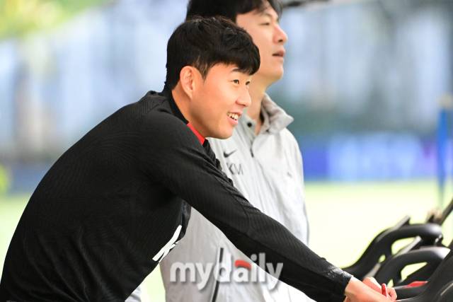 손흥민은 아시아 축구의 아이콘 두렵지만 기대되는 상대한국전 앞둔 베트남 축구 인생에서 잊지 못할 경기될 것