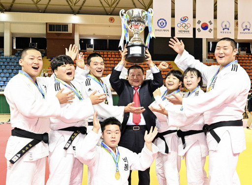 경기도 유도 23연패 메쳤다 펜싱도 7연패 최강劍