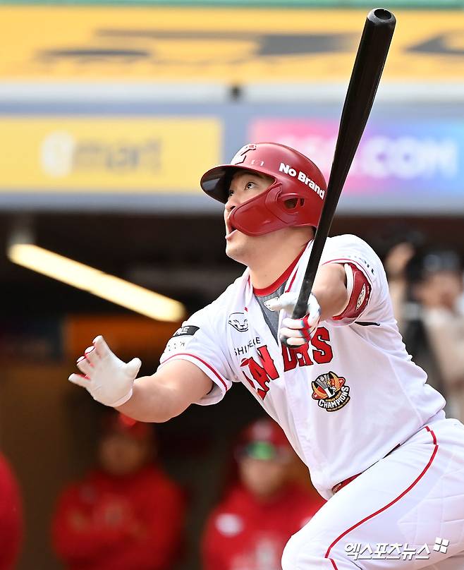 NC 간담 서늘케 한 하재훈 "SSG는 뒤집을 힘 있어, 웃으며 창원행 버스 탄다" [준PO2]