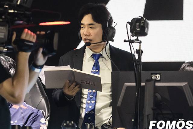 1세트 레드 진영 선택한 JDG 'T1 바텀 맞춰가기 위한 전략?'