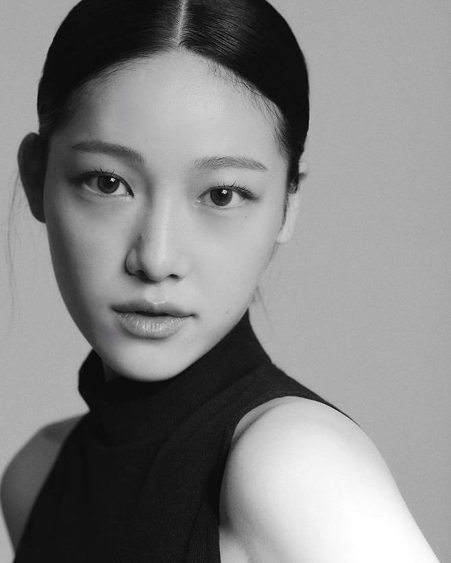 공개된 후 너무 예쁘다고 난리난 차승원의 개인 여비서 필더무비