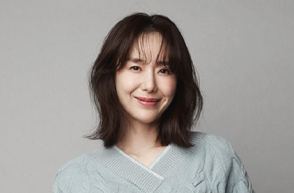 제작사 고가인수 의혹 카카오 임원 배우 윤정희 남편”