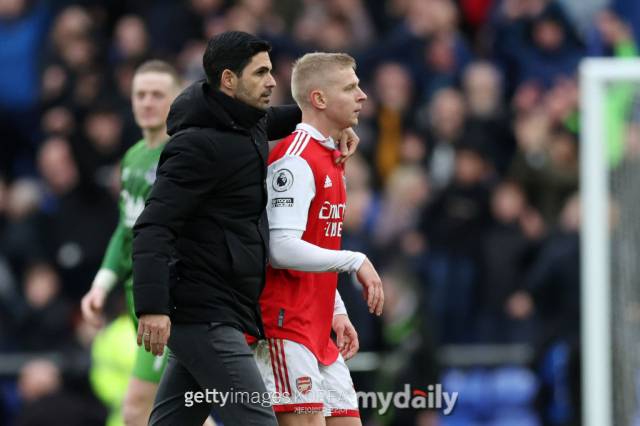 EPL 1위 감독의 여유…'단점보다 장점이 많은 선수'→결정적 실수로 실점한 DF 칭찬한 아르테타