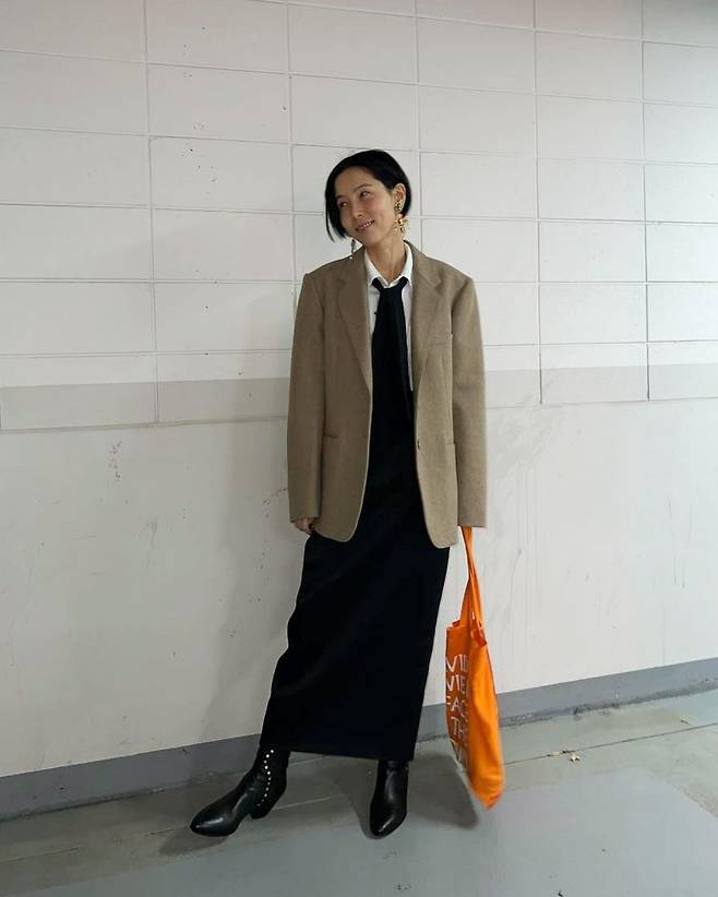 김나영 연말 패션 자켓 코디는 이렇게 라이프 뉴세이