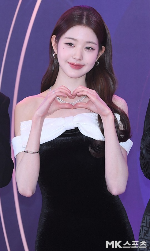 장원영, ‘2023 AAA’ MC 발탁…3년 연속 진행자로 활약