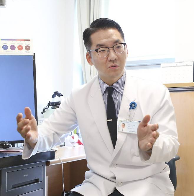 굿클리닉 갑상선암 로봇수술 사람 눈보다 10배 확대된 시야 확보 가능