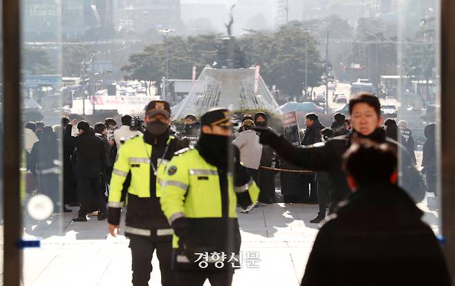 한겨울에 어디로 쫓겨나라고” 삭발하며 절규한 전세사기 피해자들