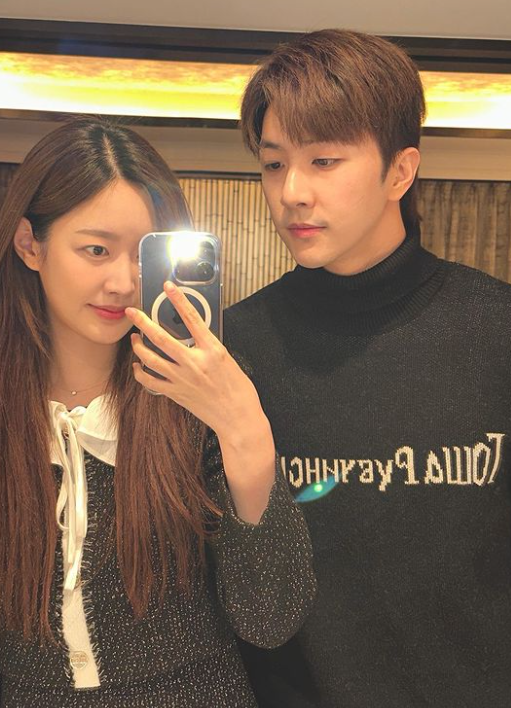 오랜기간 열애후 5월 결혼♥발표한 커플결혼 준비중프로포즈 커플룩 어썸클