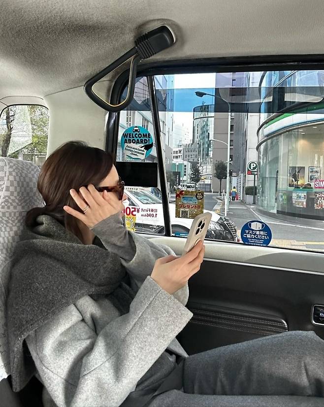 구재이 도쿄에 뜬 패셔니스타 스타일에 반한 톤온톤 데일리룩 스타와 패션