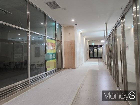 르포 강남 최고 입지 원베일리 상가 고분양가에 공실 폭탄