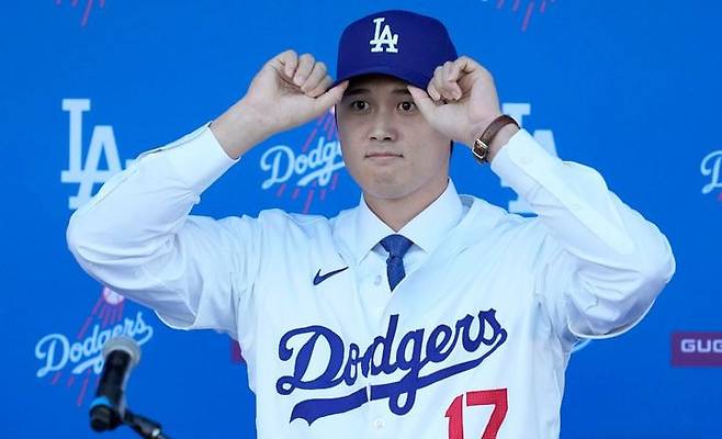 7억달러의 사나이 오타니 오타니는 오타니와 싸운다”