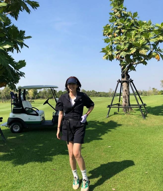 손담비 멈출 수 없는 골프 사랑” 방콕 무더위 속 점프 슈트 필드룩 스타와 패션