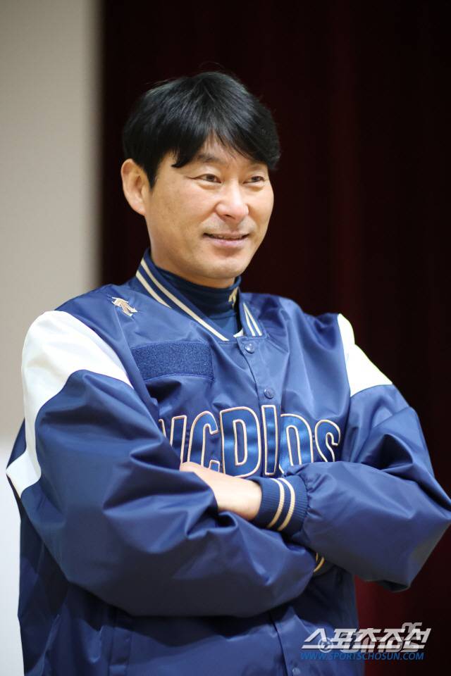 Nc 외인 구성 끝났다 Ml 59홈런·npb 19홈런 데이비슨 총액 100만 달러 영입 17hr 마틴 결별 공식발표