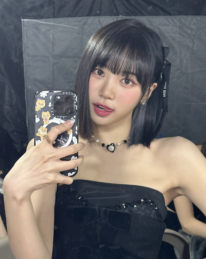 장원영 제니 Pick 발레코어룩 리본 헤어 스타일링 더 케이커