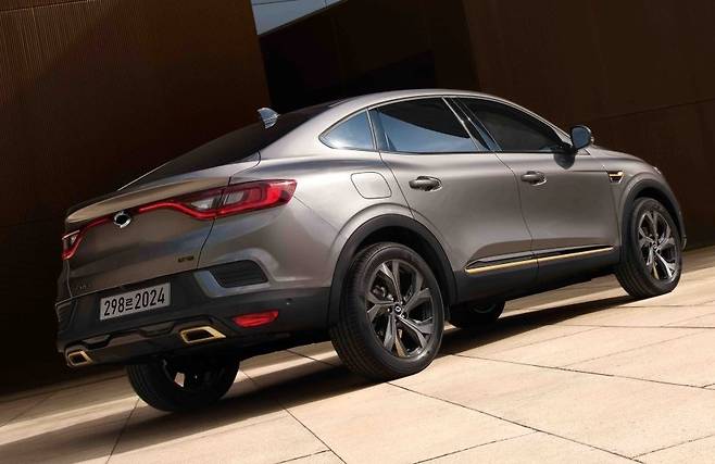 “새해 신차 계약 50% 차지…르노의 효자 모델” XM3 E-TECH 포 올