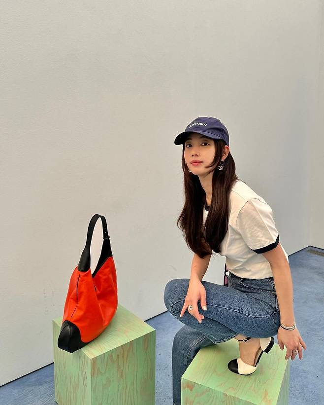 기은세 청바지에 흰티 코디 Ootd 캐주얼룩 라이프 뉴세이