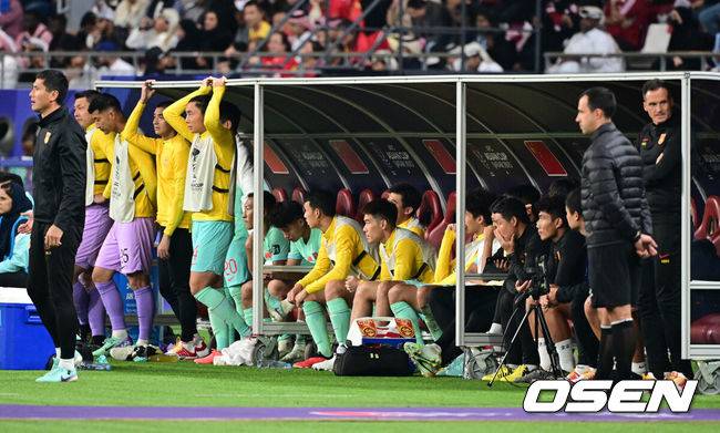 어차피 퇴행축구 희생양 얀코비치 6월까지 남겨라 中매체의 한탄