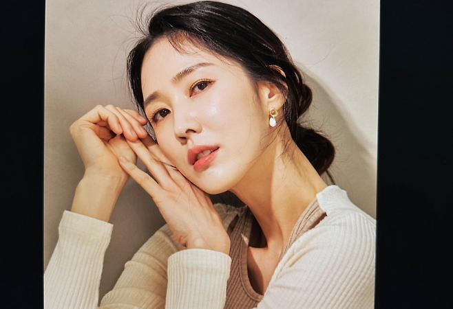 요즘 왜 안보이나 했더니 다른 직업에 도전한 여배우의 근황 스포엔 뉴세이