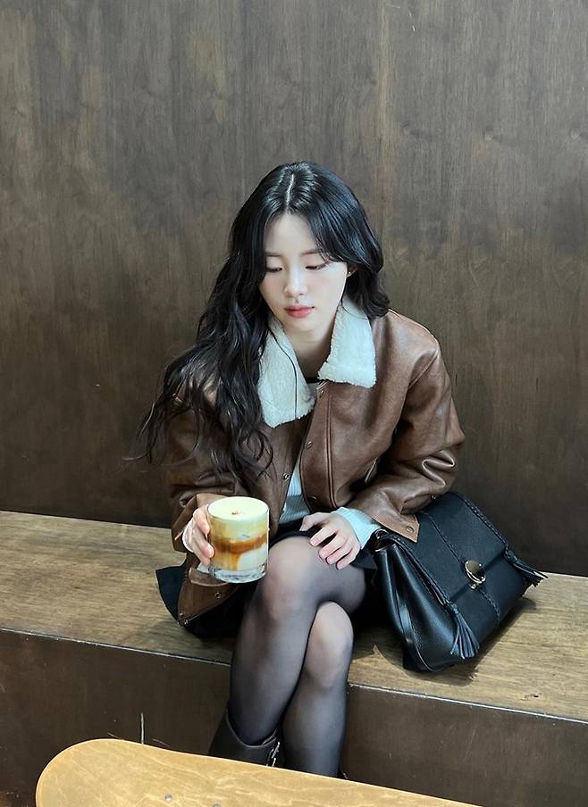 신시아 ‘마녀2의 그녀 안경 쓰니 딴 사람 분위기 확 바뀐 스마트 데일리룩 패션엔