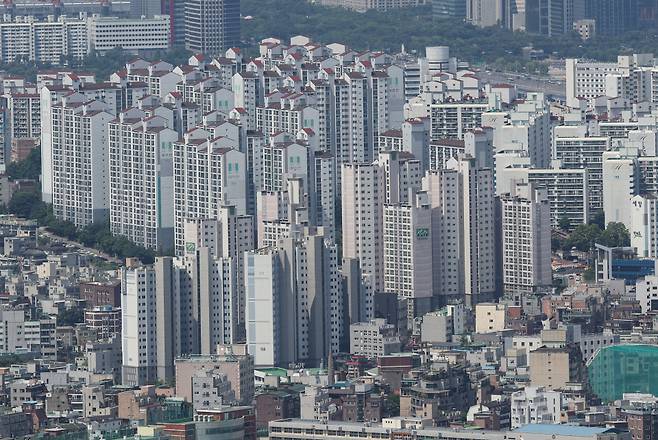 ‘국민평형 아파트 분양가 1년 새 6000만원 치솟아