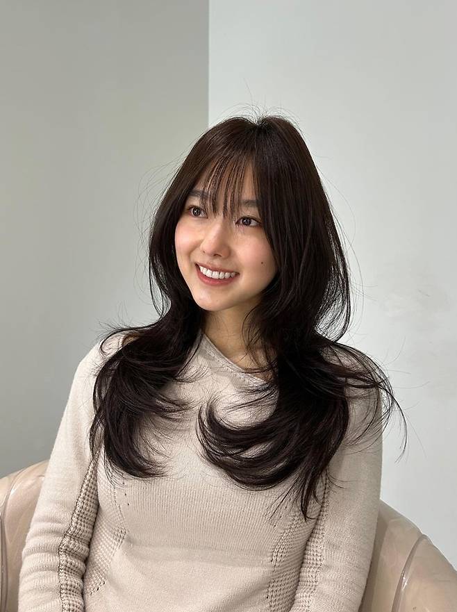 이혜성 아나 앞머리 내리니 딴 모습 더 청순 레이어드컷 니트 데일리룩 패션엔
