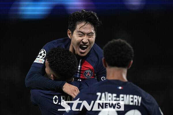 이강인 Psg 복귀 후 경기 뛰고 싶어요 안 돼 엔리케 감독의 배려 속 다음 주까지 휴가
