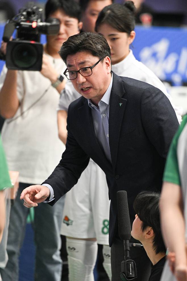 플레이오프 희망 지운 패배 구나단 감독 1쿼터 28실점 내 탓이다