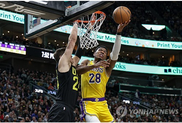 Nba Ad·하치무라 동반 30점 폭발 르브론 빠진 레이커스 유타 꺾고 3연승 행진