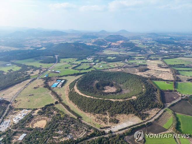 기생화산이라뇨 제주 오름은 독립 화산체명칭 변경