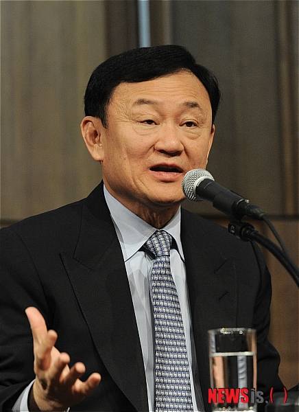 속보 탁신 전 태국총리 6개월간 Vip 병실 ‘황제 수감끝에 석방돼