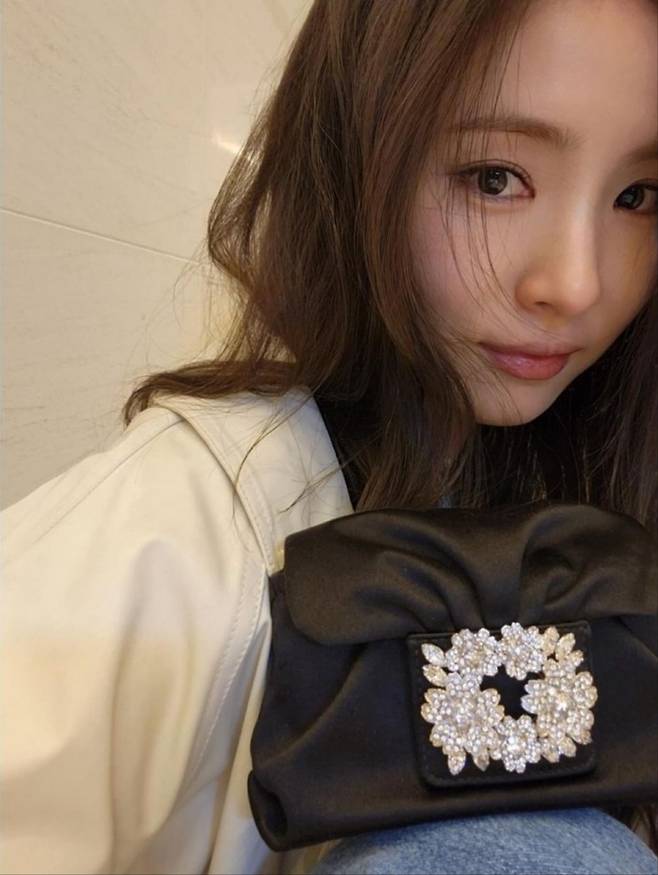 신세경 집에서도 얼죽코 하이힐로 세련된 코트 청바지 패션 스타와 패션