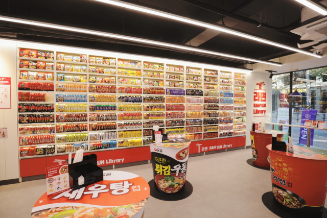 같은 듯 다르다···GS25·CU 라면 특화 매장