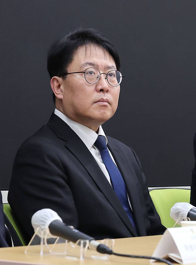 서울대 의대 학장 의사 국민 눈높이서 사회 책무 수행해야”
