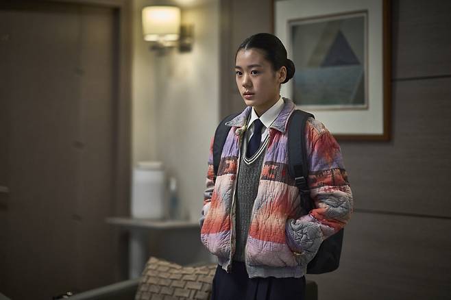 ‘파묘 도깨비놀이 하던 무당 김지안 올해 고등학생 되는 ‘k장르물 루키