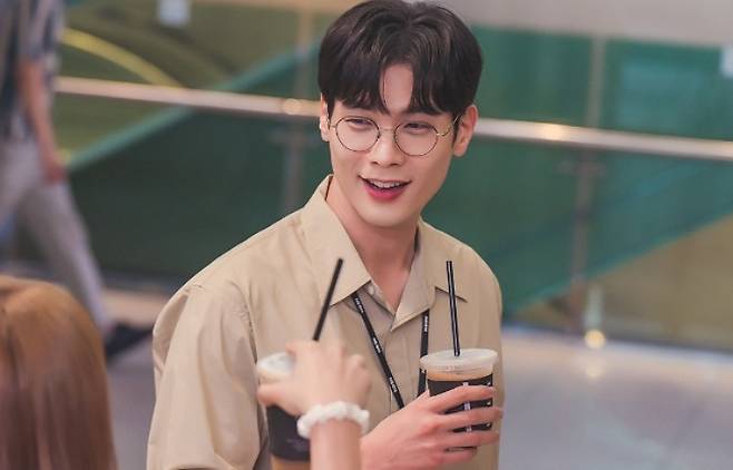 키 187cm 주연배우보다 키크고 잘 생겨서 오디션 떨어졌다는 유명배우 스포엔 뉴세이