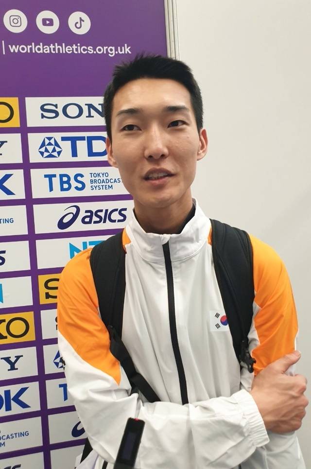 ‘스마일 점퍼 우상혁 세계실내육상선수권 동메달아쉽게 2연패 무산
