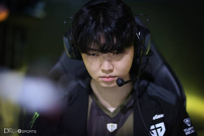쵸비 맹활약젠지 한화생명 완파하고 단독 선두 등극