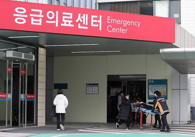 비상진료 가동에 예비비 1285억원 긴급 투입 국민 불편 최소화”