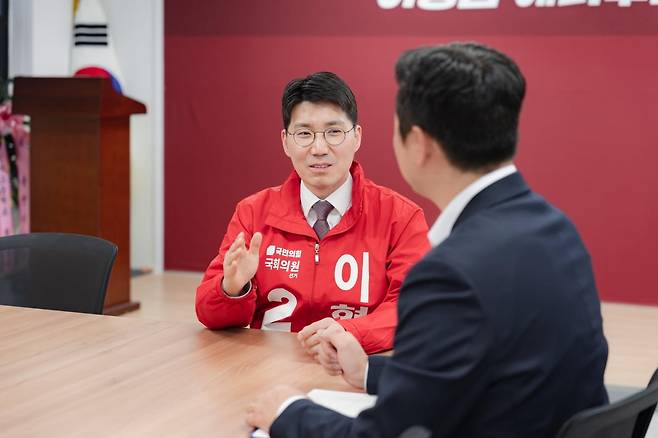 이형섭 의정부을 유능한 인물 강세 지역 인터뷰