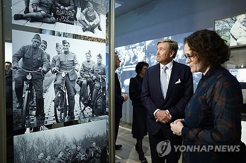 네덜란드 홀로코스트 박물관 개관이스라엘 대통령 참석
