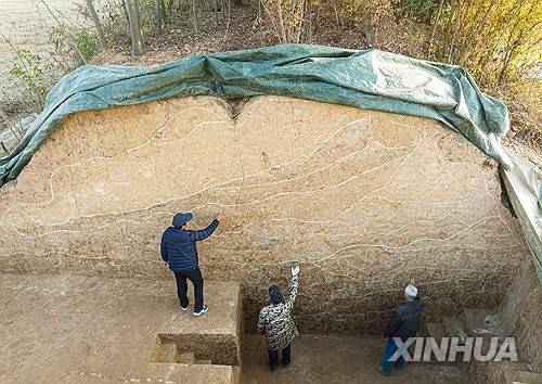 CHINA-HUBEI-JINGMEN-QUJIALING RELICS SITE (CN)