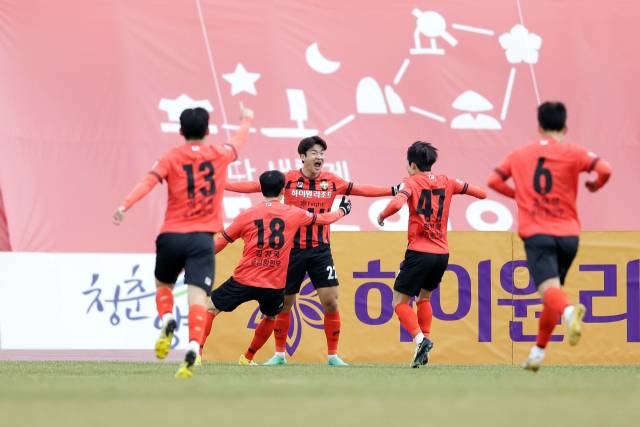 너를 꺾어야 내가 산다→인천 대전 4라운드서 첫 승 놓고 맞대결수원fc 안데르손 앞세워 김천 수비 뚫어낼까