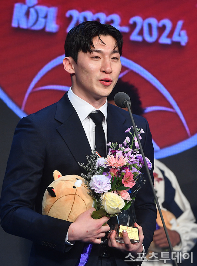소노 이정현 3점슛 어시스트 스틸 부문 3관왕 영예