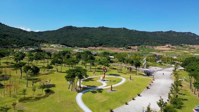 충남도 민간과 함께 내포신도시 홍예공원 명품화 사업 첫 삽