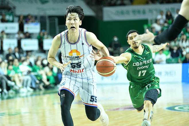 ‘슈퍼팀’은 PO용이었나···5위 KCC, 1위 DB도 잡았다