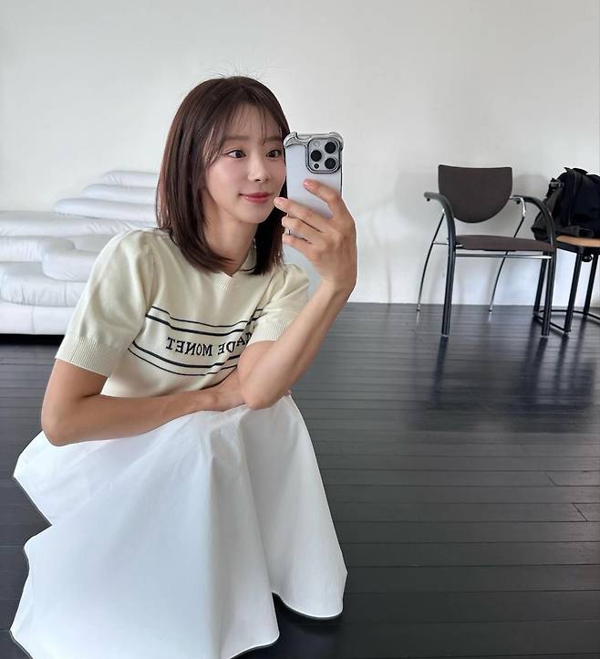 눈물의 여왕 이주빈 여신 강림 앞머리 자른 모습도 예뻐단발 C컬펌→태슬컷 뷰티는 내운명