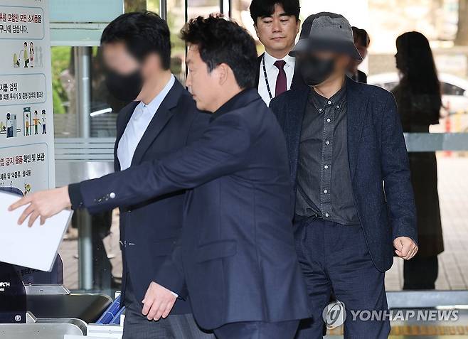 입찰 참여 업체 뇌물 수수 Lh 감리 심사위원들 영장심사 출석