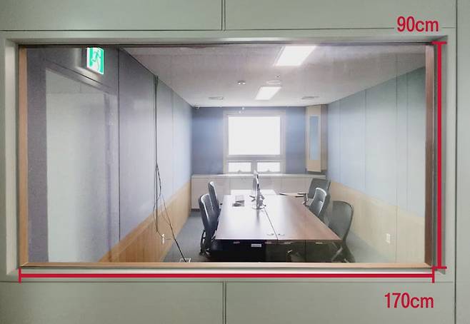 유리창 작아서 술자리 몰라” 이화영측 주장한 그방 통창이었다