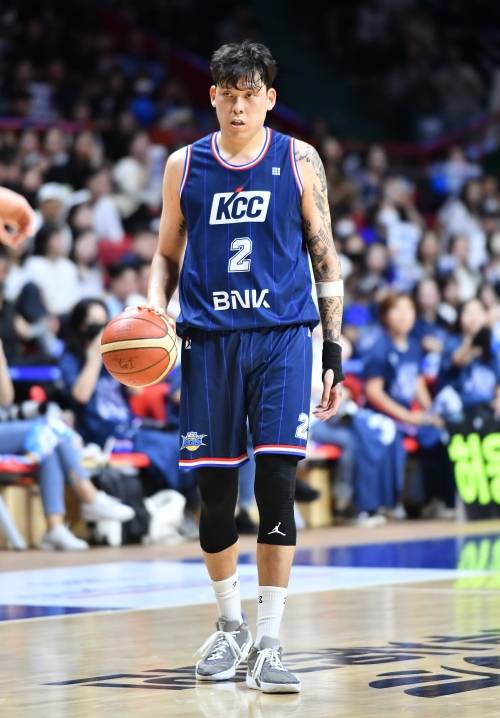 KCC, ‘KBL 새 역사’ 5위의 챔프전 진출에 1승 남겨…라건아 최준용 52점 합작