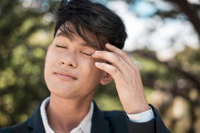 감기 증상에 눈까지 가렵다‘이 병 맞아